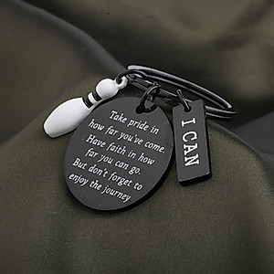 FUSTMW Bowling Ball Keychain Bowling Team Gifts Bowling Coach Keychain Bowling Player Inspiration Gifts for Bowling Lovers (Black)