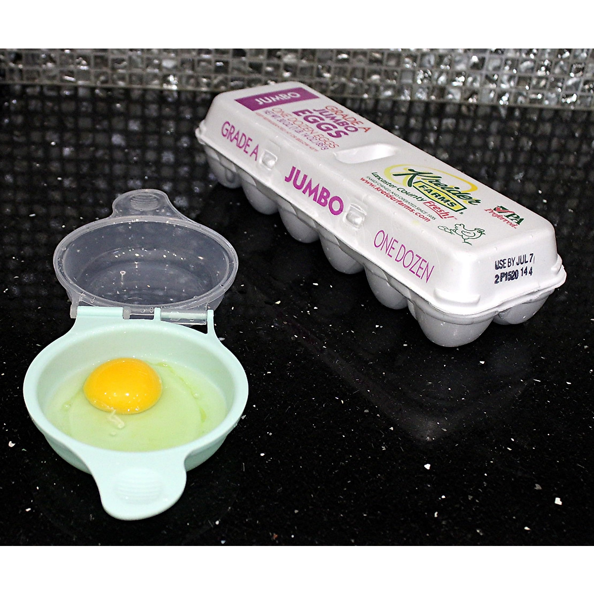 Microwave Egg Cooker for Sandwiches & Omelets – BPA-Free Microwave Egg Poacher, Fried Egg Maker, Omelet Maker, & Scrambled Egg Cooker – Cooks 2-3 eggs in less then 2 minutes Breakfast Maker by