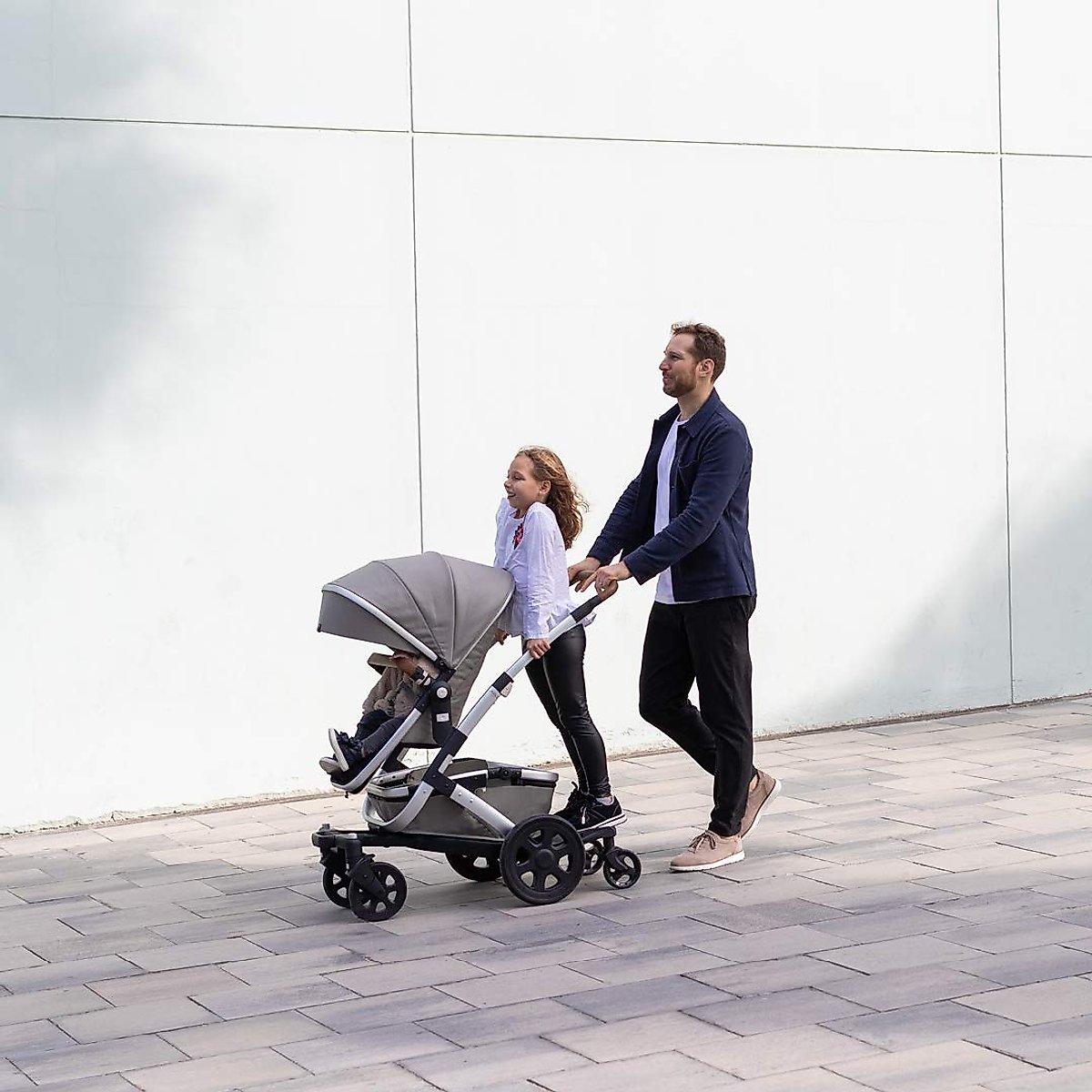 Joolz Footboard - Accessory for Stroller - Stroll with Two Children - Easy to Store - Spacious & Stable - Foldable & Practical - Smart Design - Black