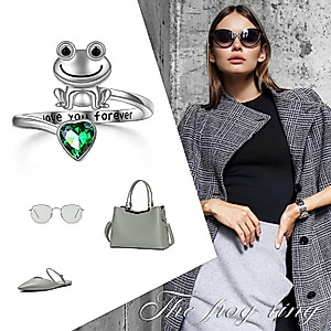 POPLYKE Frog Rings for Women Sterling Silver Frog Hold Green Heart CZ Rings Frog Jewelry (green)