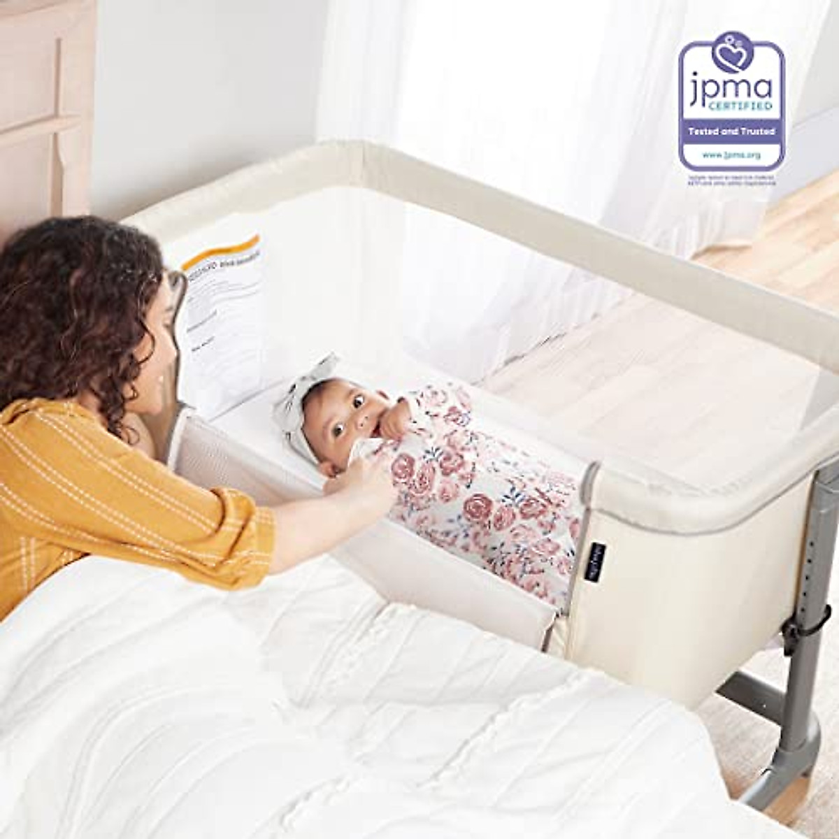 Dream On Me Seashell Bassinet & Bedside Sleeper in Pearl, Lightweight Easy Folding and Height Adjustable Baby Bassinet, Mattress Pad Included, JPMA Certified