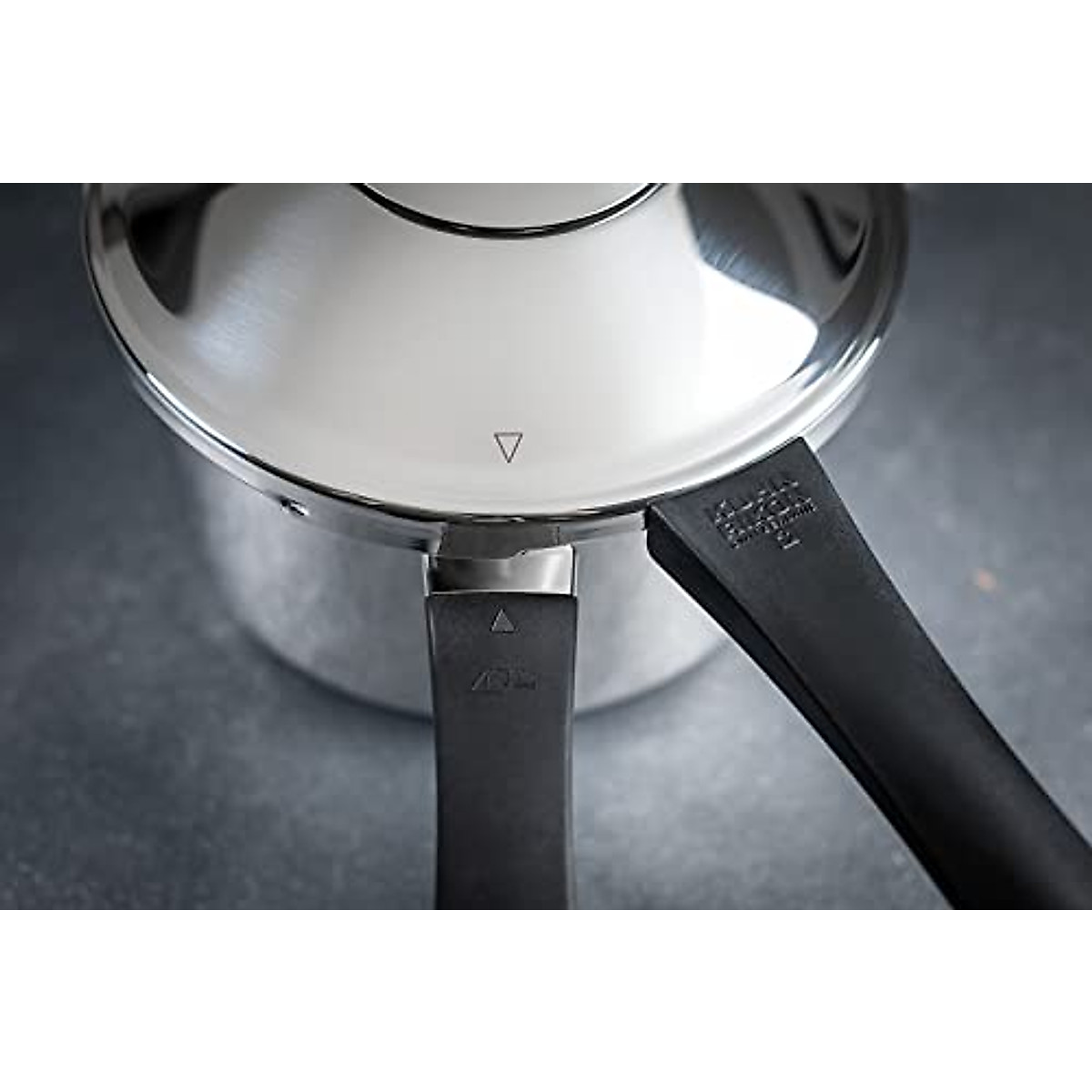 Kuhn Rikon Duromatic Stainless-Steel Saucepan Pressure Cooker - 3.7-Qt