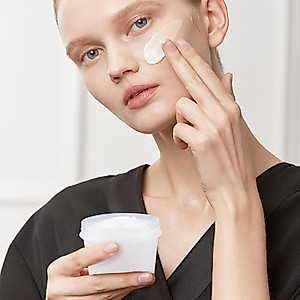 Cosywell Plastic Cream Jars 3.4oz/100ml Travel Containers for Toiletries Empty Cosmetic Pot Jars 4 Pieces Refillable TSA Approved Leak-proof Travel Size Accessories with Lids（Clear）