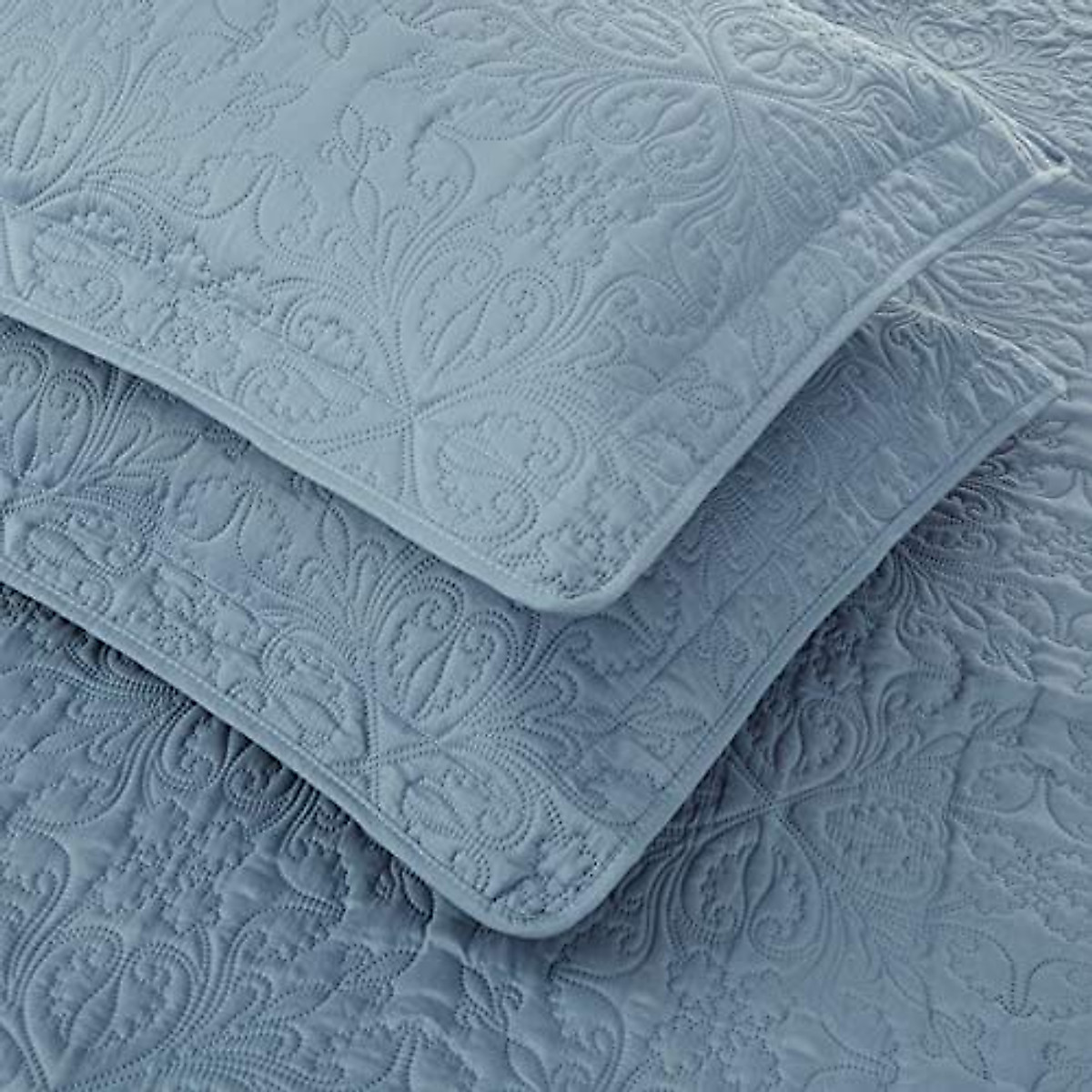 Amazon Basics Oversized Quilt Bed Set, Embossed Coverlet and Shams - King, Spa Blue Floral