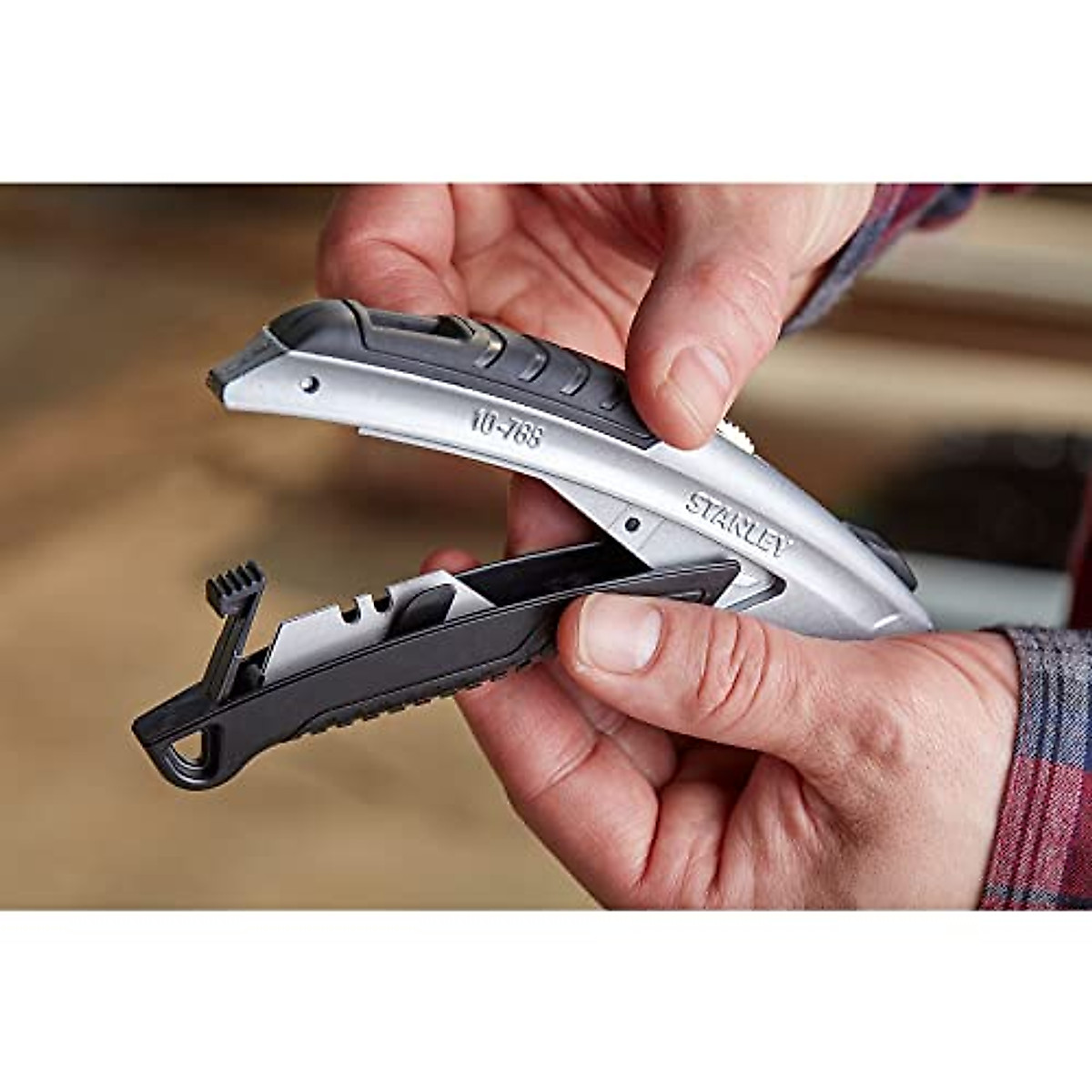 Stanley 0-10-788 Instant Change Retract Knife, Grey