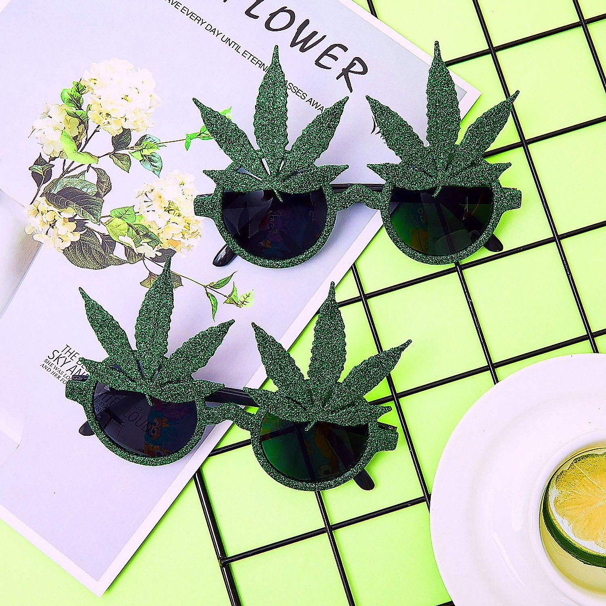 5 Pairs Marijuana Glasses Glittered Weed Glasses Pot Leaf Round Lens Sunglasses for Halloween Costume Green