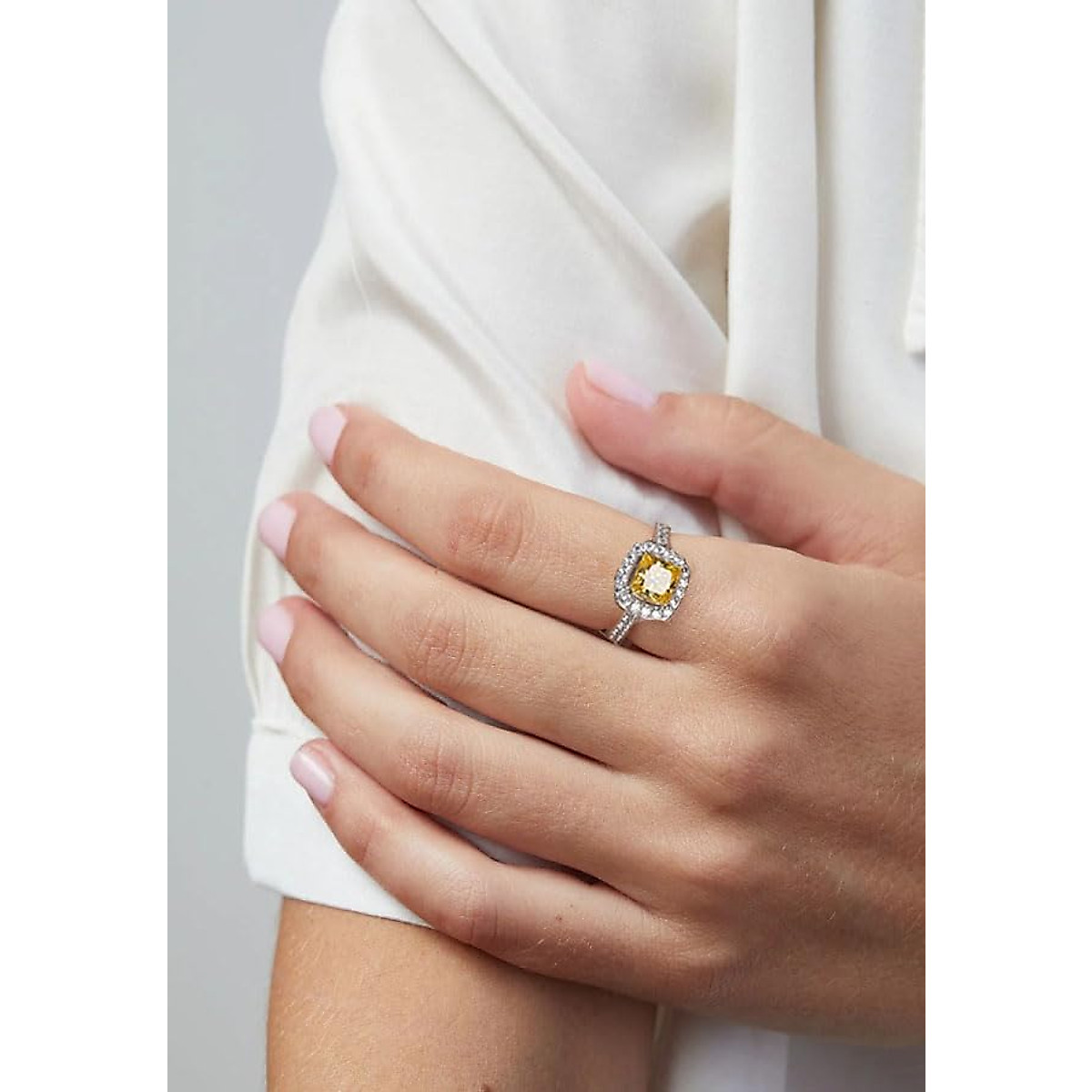 Gobaalele 1.2cttw/1.3cttw/2.4cttw Promise Rings Simulated Yellow Diamond Cubic Zirconia Ring Radiant Cut Sterling Silver Ring for Women (Princess Cut, 7.5)