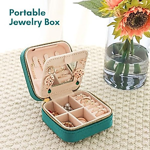 Fixwal Travel Jewelry Case with Mirror, Small Jewelry Organizer Box Plush Velvet for Women Girls Rings Earrings Necklaces Bracelet - Green
