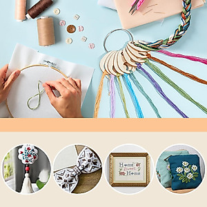 BENECREAT 100pcs Teardrop Wood Thread Drops, 1.9x1.3inch Wood Cross Stitch Thread Organization with Floss Ring for Craft DIY Sewing Storage, 2mm Thick