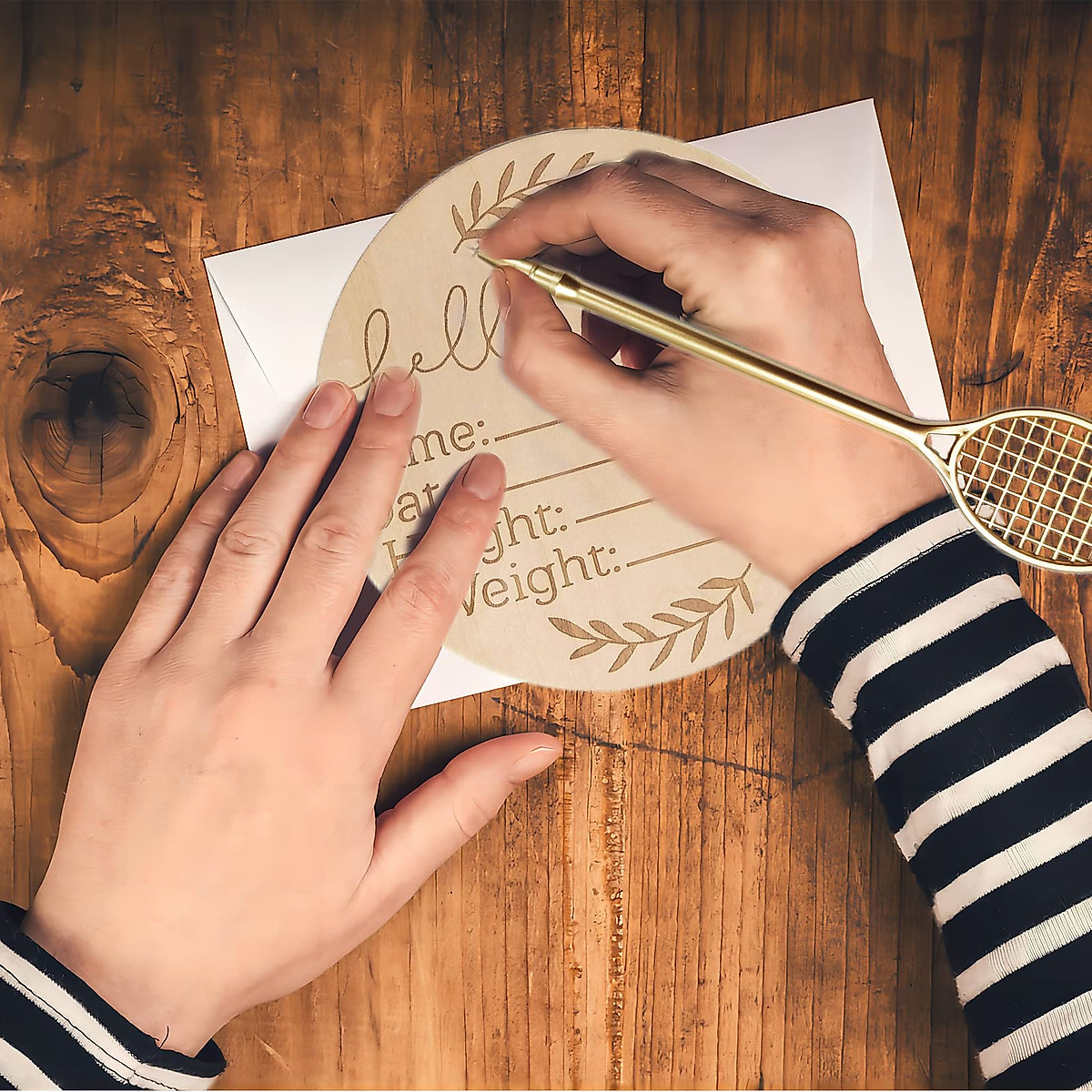 Wooden Baby Announcement Sign, Birth Announcement Sign, Hello World Newborn Sign for Newborn Gift to Baby Shower, Baby Name Announcement Sign Souvenir