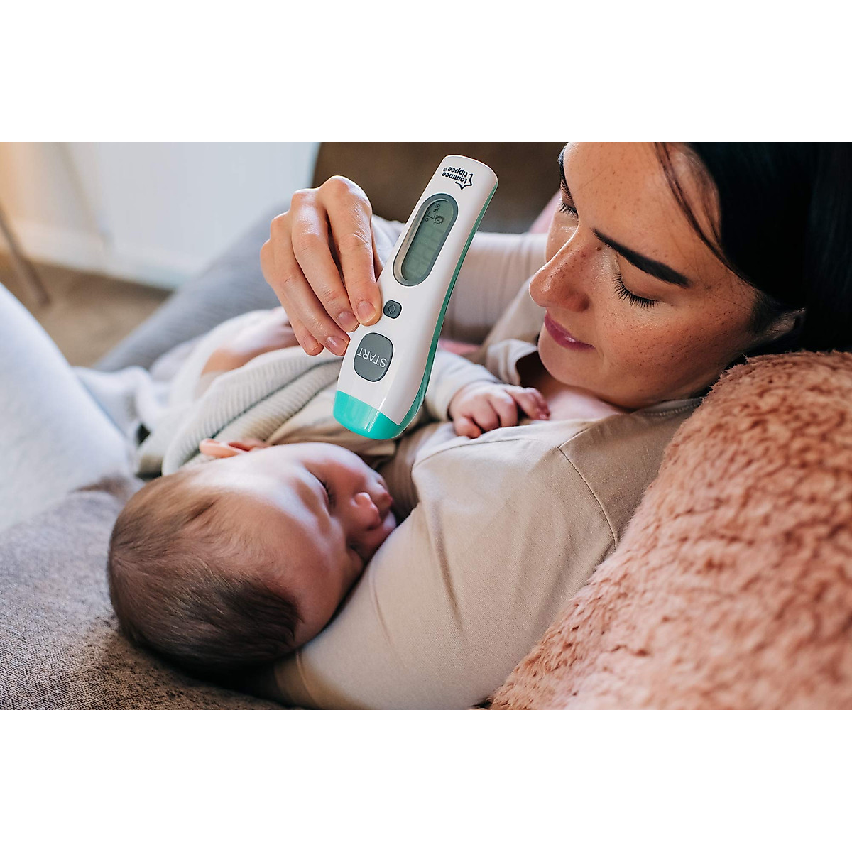Tommee Tippee Digital No Touch Forehead Thermometer for Baby | Fast 2 Second Results | Fever Indicator | Memory Function