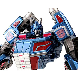 Takara Tomy Transformer TF Generations TG11 Ultra Magnus