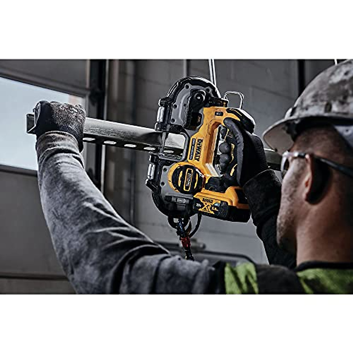 DEWALT DCS377B ATOMIC 20V MAX* Brushless Cordless 1-3/4 in. Compact Bandsaw (Tool Only)