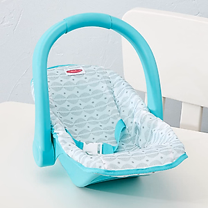 Madame Alexander Soft Gray Car Seat/Carrier