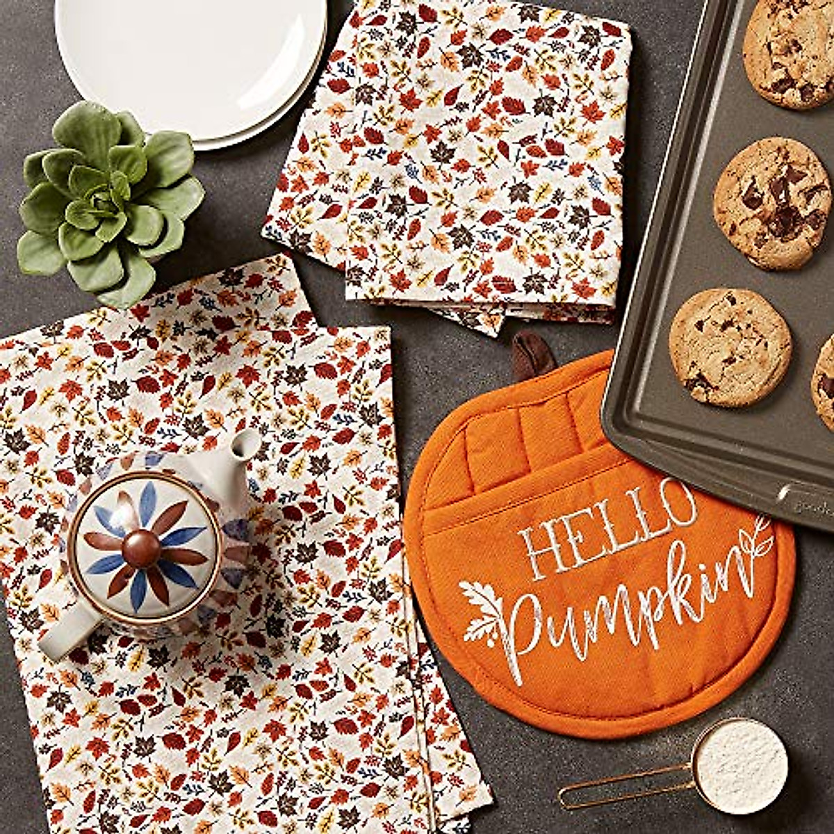 DII Fall Kitchen Décor Collection Dish Towel & Potholder Hostess Gift Set, Hello Pumpkin/Autumn Leaves, 3 Piece