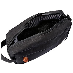 Herschel Chapter Toiletry Kit, Black, Carry-On 3L