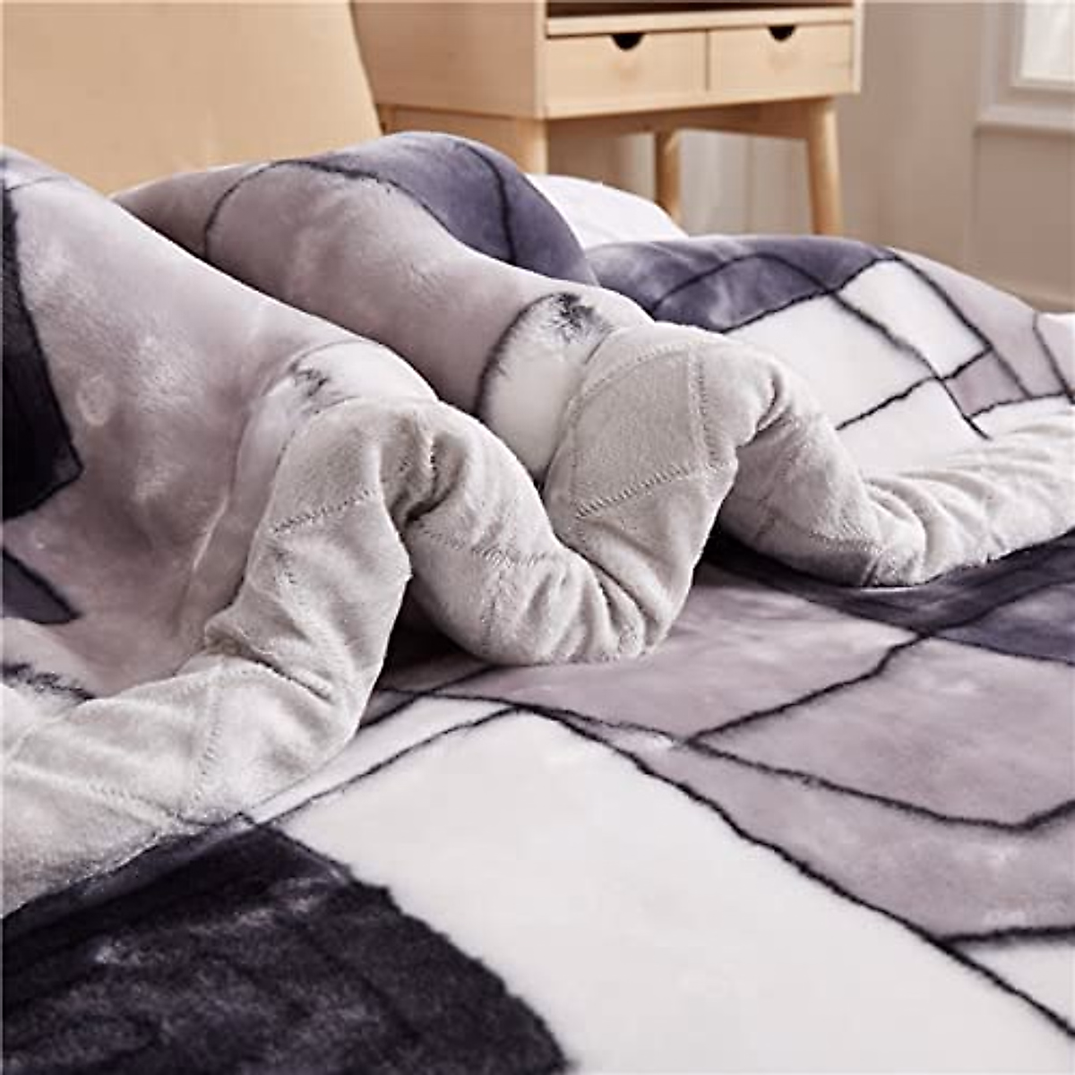 LGYKUMEG Korean Style Throw Blanket 59"x79",Fleece Plush Mink Blanket,2 Ply, Soft,Warm,Thick Raschel Printed Mink Blanket for Autumn,Winter,Bed and Sofa,150x200cm2kg