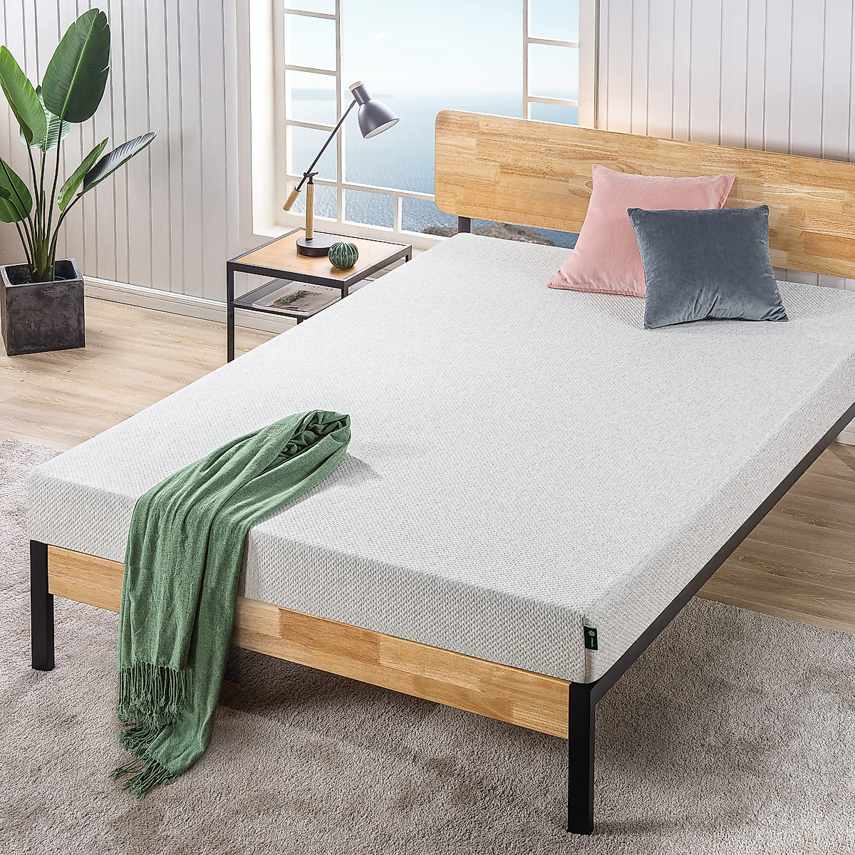 ZINUS 6 Inch Ultima Memory Foam Mattress, Queen, Fiberglass Free, Pressure Relieving, CertiPUR-US Certified, Mattress in A Box, White