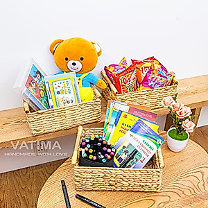 Natural Water hyacinth storage basket with Handle, Rectangular Wicker Basket for Organizing, Decorative Wicker Storage Basket for Living Room, Medium Wicker Basket 13.6 x 9.5 x 5.6 inches