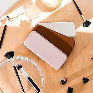 Soy For You Trendy Silicone travel Makeup bag, Storage & Purse Organizer for Brushes & Makeup Tools, Travel Brush Pouch Holder, Easy to Clean Washable Cosmetic Pouch Case (White)