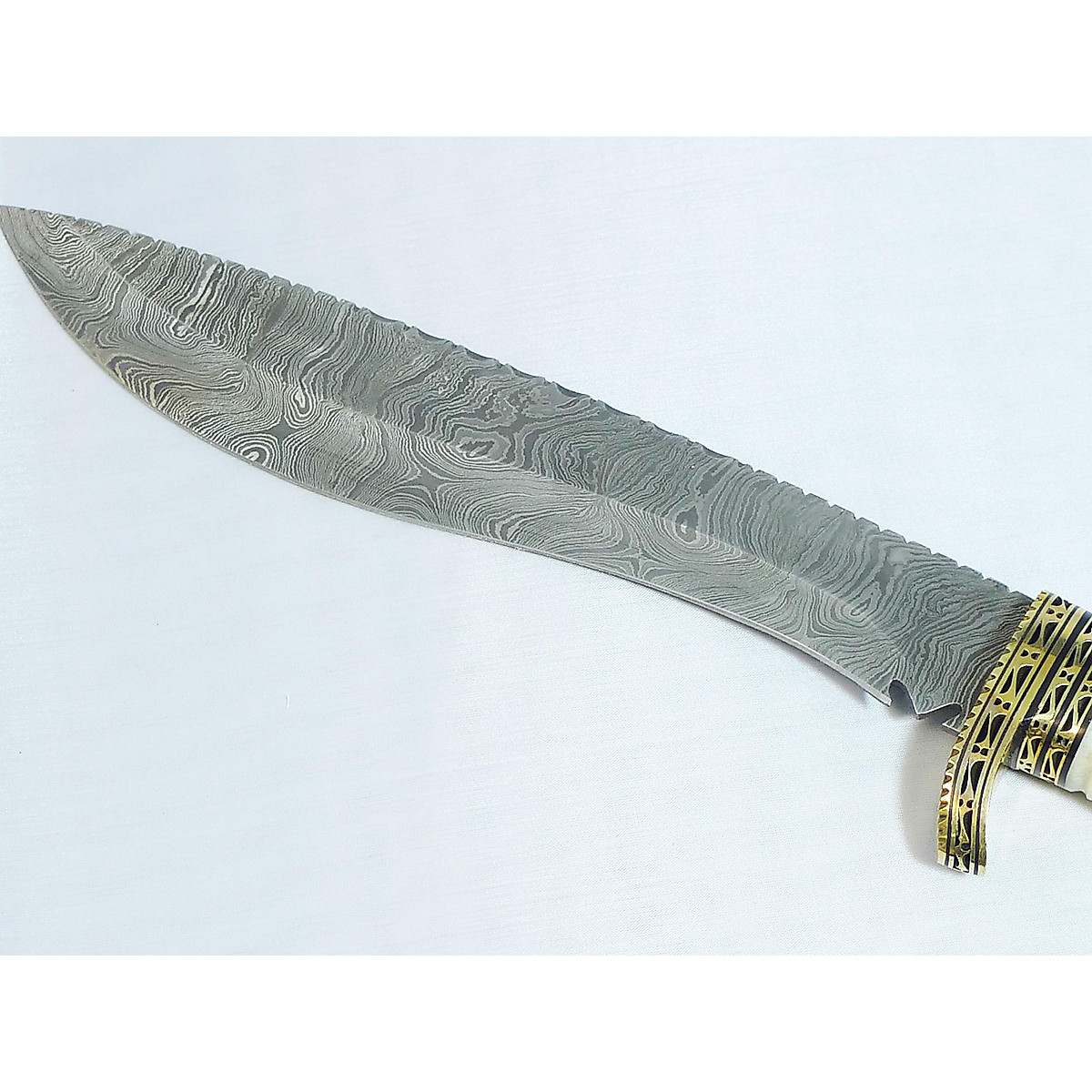 Lexon Handmade Damascus Steel Hunting Knife with Real Leather Sheath