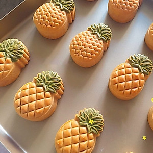 HOWEDING 50g Cute Pineapple Shaped Pastry Moulds Mooncake Molds Mooncake Stamps Hand Pressure Plastic Material Baking Accessories mooncake stamp 50g