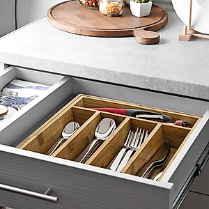 Noveltia Bamboo Expandable Silverware Drawer Organizer with 5-7 Compartments. Kitchen Cutlery Holder Storage Tray with Dividers for Utensils, Flatware, Office Supplies, Forks, Spoons, Jewelry