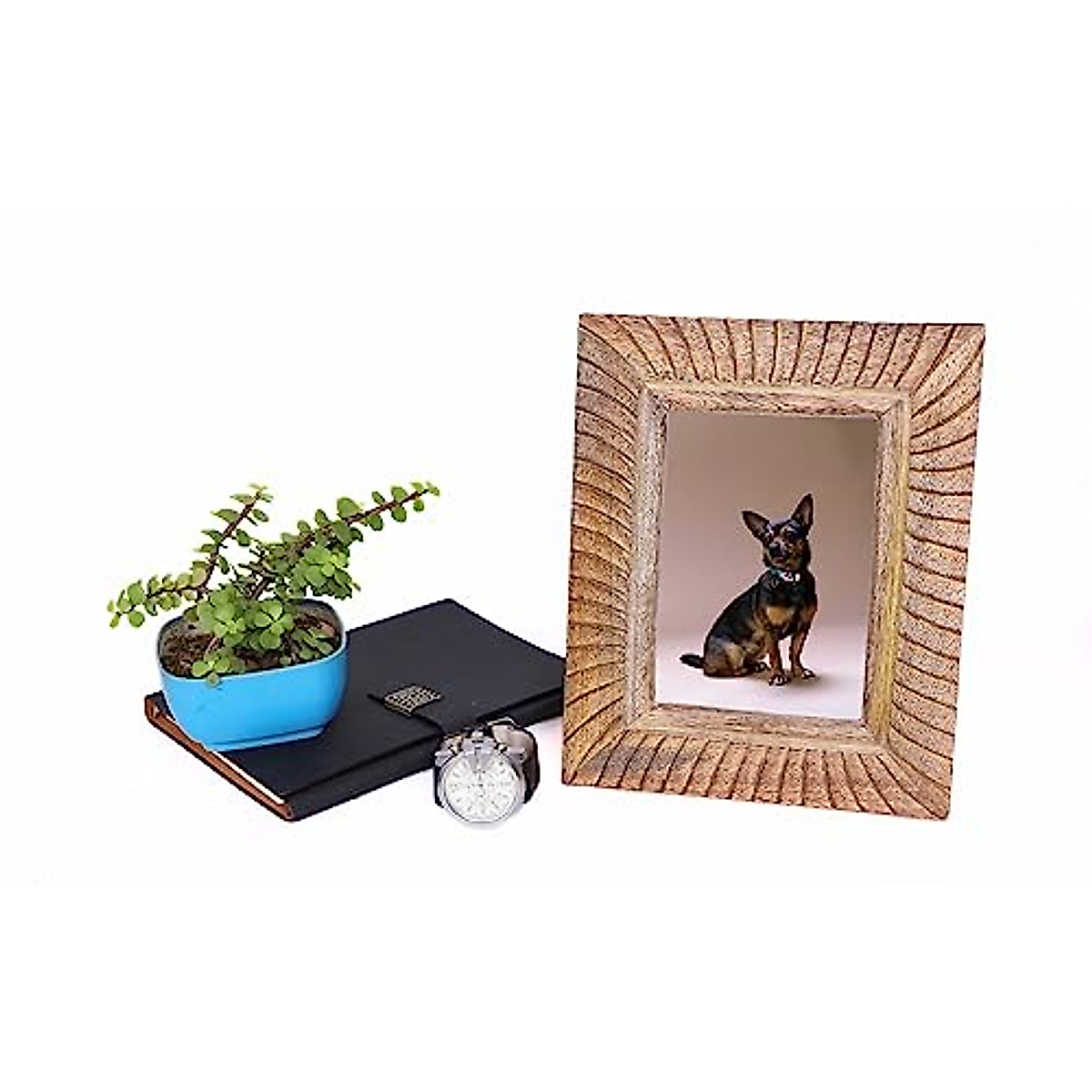 indoStrides Hand Carved Mango Wood 5x7 Picture Frame for Tabletop use