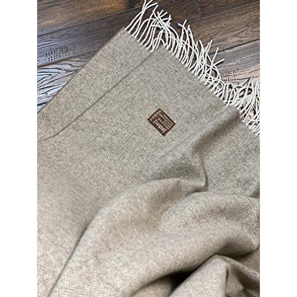 Eikei Wool Throw Blanket Geo Herringbone Pattern Oversized Couch Throw Blanket Fringe Trim Soft Merino Woolen Afghan Minimalist Style Lightweight Machine Washable (Mocha, 55Wx78L)