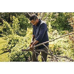 Fiskars Hand Saw, Folding Saw with Power Tooth Saw Blade with Triple Ground Teeth that Powers Through Wood Faster, Soft Grip 7-Inch Pruning Saw