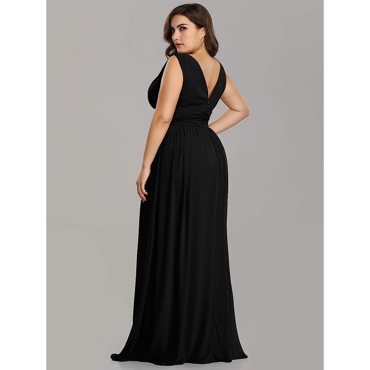 Ever-Pretty Women's Plus Size V-Neck Pleated Chiffon Maxi Semi-Formal Dress Bridesmaid Dresses Black US18