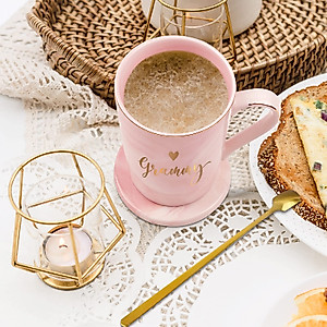 YHRJWN - Grammy Gift, Grandma Coffee Mug, Mothers Day Gifts for Grandma from Grandchildren, Christmas Gifts for Grandma Grammy, Warm Grandma Gifts for Birthday Christmas 14 Oz Pink with Spoon, Box