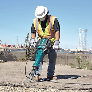 Makita HM1812 70 Advanced AVT Breaker Hammer, Accepts 1-1/8" Hex Bits, 70 lb