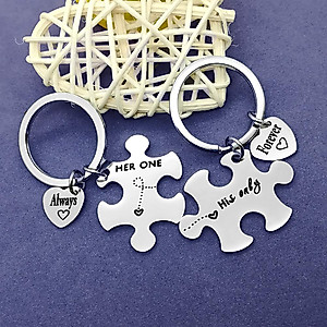 Vadaka Couple Keychain Gifts for Girlfriend Boyfriend Puzzle Couple Keychain for Him Her Matching Couple Keychain set Couples Jewelry Gift for Valentines Day Anniversary Christmas
