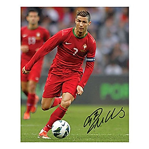 Photo Cristiano Ronaldo - Portugal Signed Autographed 8 x 10