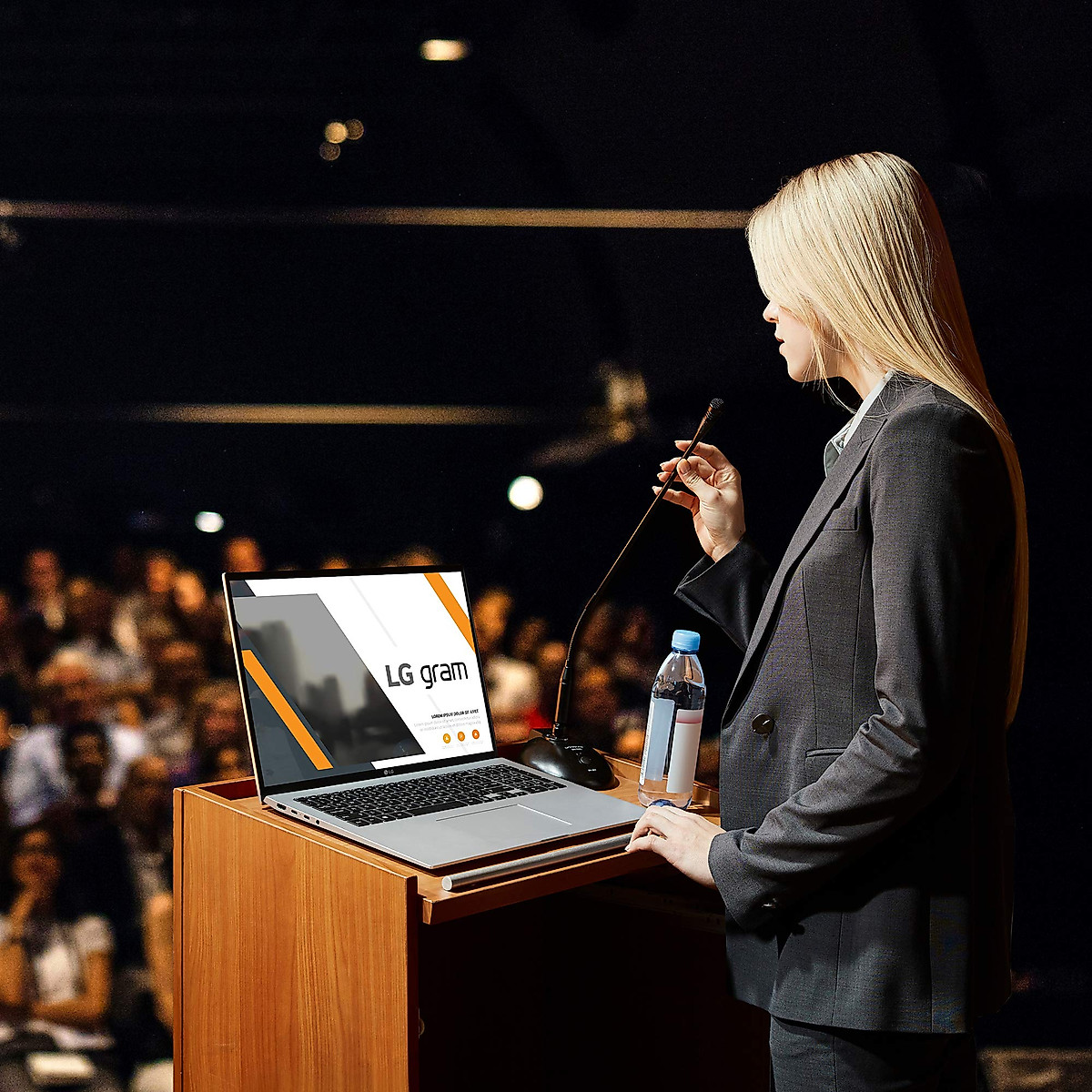 LG Gram 17Z90P Laptop 17" IPS Ultra-Lightweight, (2560 x 1600), Intel Evo 11th gen Core i7, 16GB RAM, 2TB SSD, Upgradeable Windows 10 Home, Alexa Built-in, 2X USB-C, HDMI, USB-A - Silver