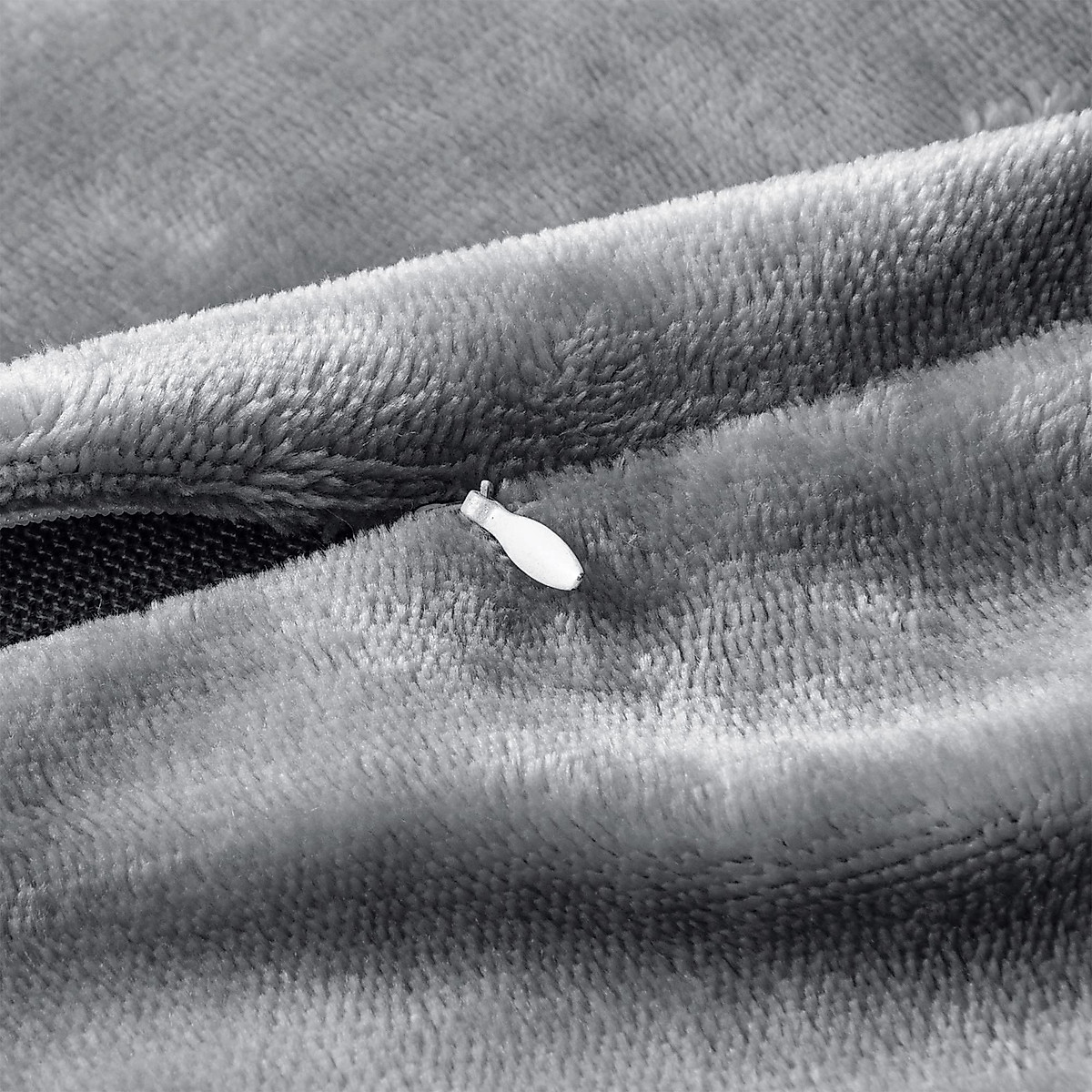 BEDELITE Body Pillow Cover with Zipper Closure, Super Soft and Cozy Fuzzy Fleece Body Pillow Case Cover 20 x 54 Inches, Luxury Fluffy Plush Long Body Pillow Pillowcase for Fall and Winter(Gray)