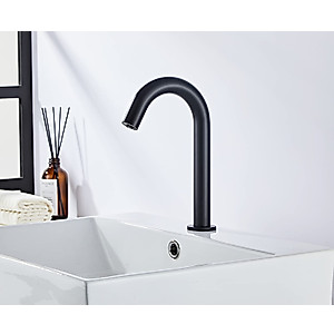 Automatic Bathroom Faucet Touchless Sensor Black Kitchen Faucet Medium Touch-Free Electric Motion Infrared Touchfree Faucet Bar Public Sink Faucet Aerator Spout Commercial AC/DC Power