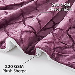 L'AGRATY Sherpa Throw Blankets, Plush Warm Throw Blankets for Adults, Microfiber Soft Throw Blanket for Bed, Fleece Throw Blanket for Couch (50 * 60 inches, Purple)