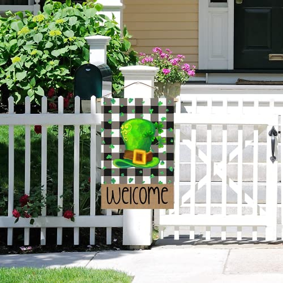 Surfapans Welcome St Patricks Day Garden Flag 12x18 Inch Double Sided Outside Burlap Buffalo Check Plaid Green Hat Shamrock Clover Small Outdoor Yard Flags Porch Home Farmhouse Decoration