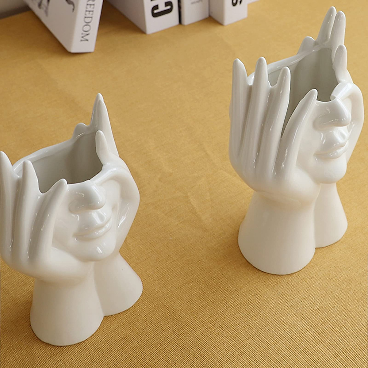 RESOYE Ceramic Flower Vase, Head Shaped Flower Vase White Modern Head Planter Pot Statue Flower Vase for Garden Living Room Home Table Art Statue Kitchen Festival Party Decor Indoor Outdoor