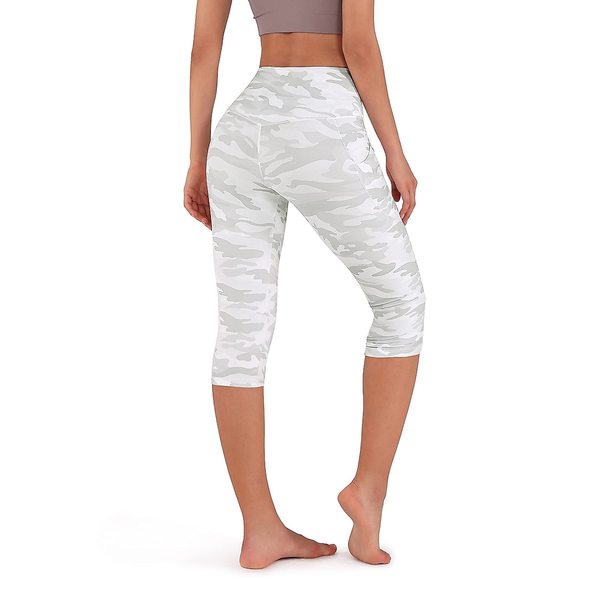 ODODOS Women's High Waisted Printed Yoga Capris with Pocket, Tummy Control Non See Through Workout Sports Running Athletic Capri Leggings, White Camo, Large