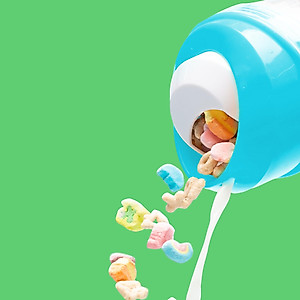 CRUNCHCUP A Portable Cereal Cup - No Spoon. No Bowl. It's Cereal On The Go, XL Blue