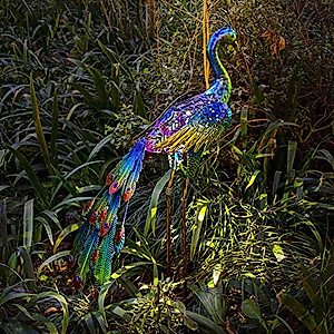 Glintoper Metal Peacocks Solar Garden Decor Outdoor Statues Sculptures with LED Lights, Solar Powered Decorative Yard Art for Landscape Patio Yard Walkway Pathway Lawn, 1 Pack