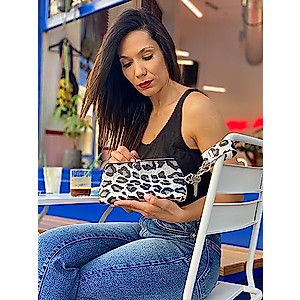 KEYPER 2-Piece Luxe Wristlet Set (IT Bag and a Key Ring Bracelet) PU Vegan Leather Classic Clutch Luxury Purse (Black Silver)