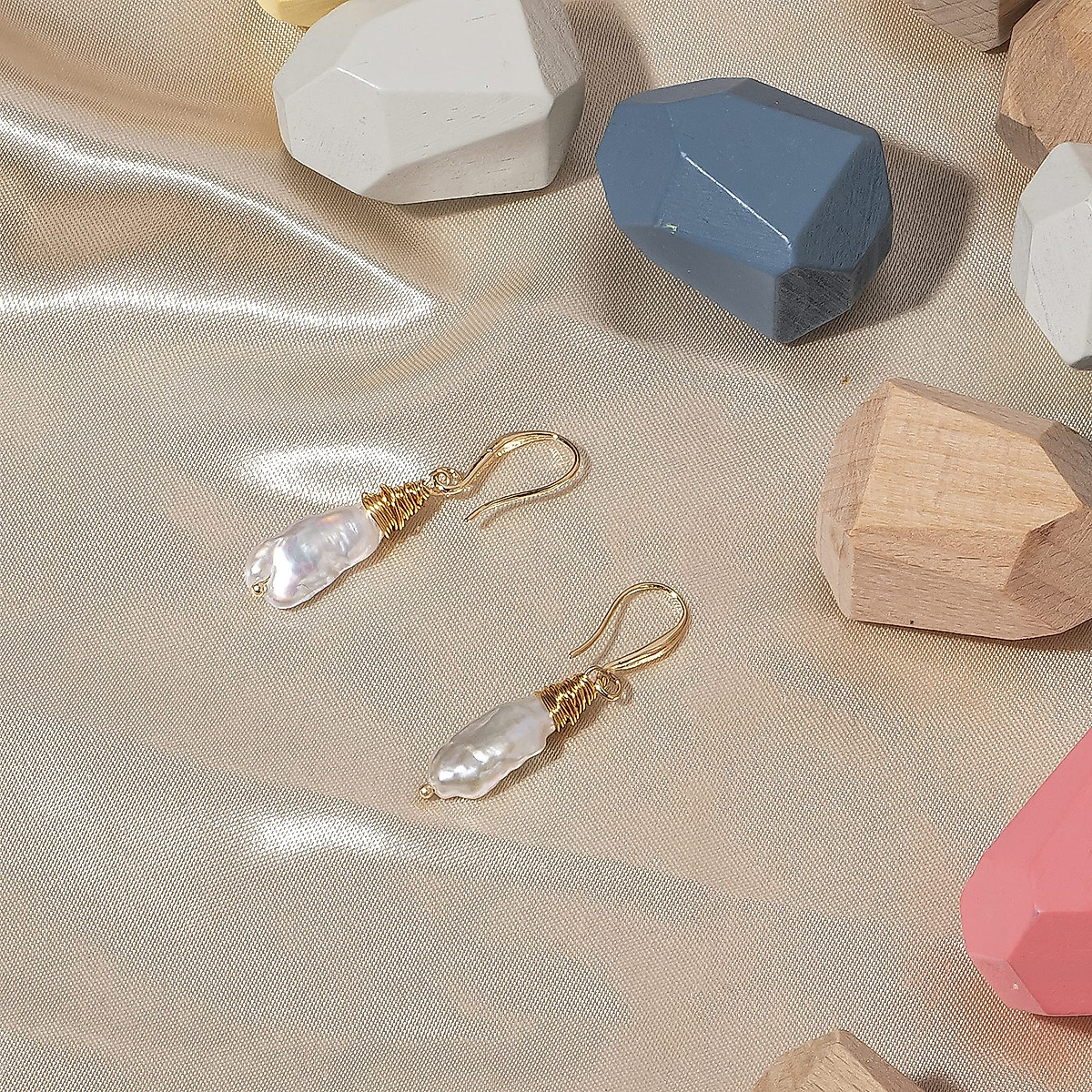 Cowlyn Irregular Pearl Earrings Pendant Baroque Culture 14k Gold Hypoallergenic for Women Gifts Jewelry