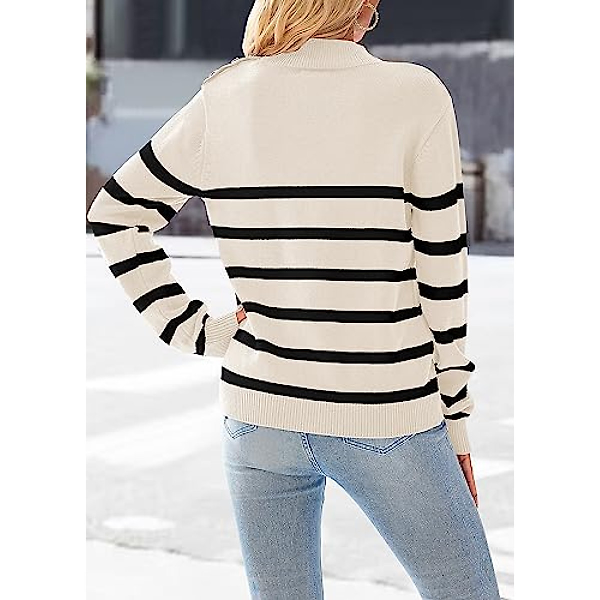 KIRUNDO Women's 2023 Fall Winter Long Sleeve Knit Sweater Turtleneck Striped Loose Pullover Tops Deco with Metal Buttons(White, Small)