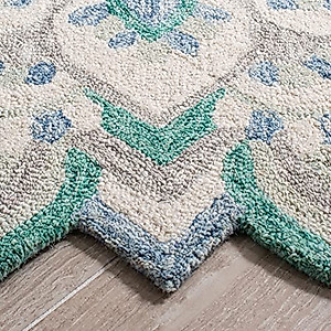 Safavieh Novelty Collection 4' Round Blue/Ivory NOV105M Handmade Boho Flower Premium Wool Area Rug