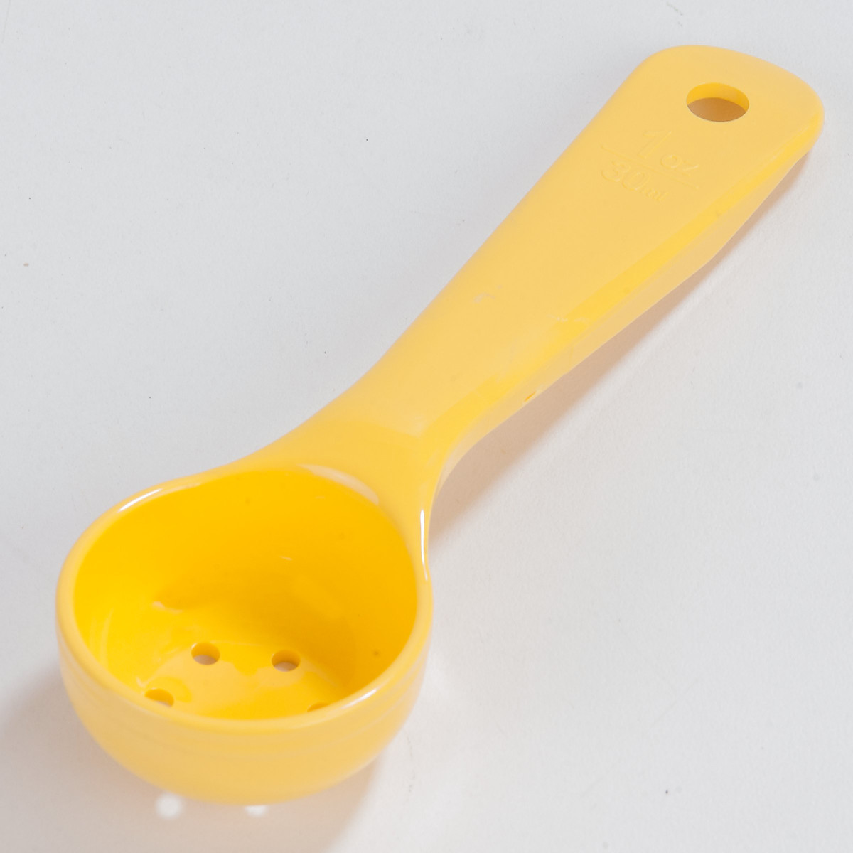 Carlisle FoodService Products 492304 Perforated Short Handle Portion Control Spoon, 1 oz, Yellow