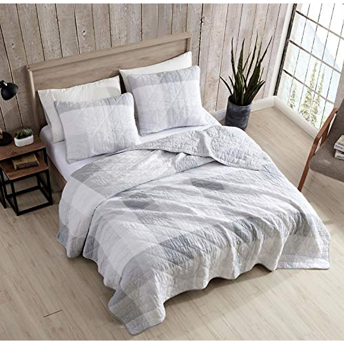 Eddie Bauer - King Quilt Set, Cotton Reversible Bedding with Matching Shams, Medium Weight Home Decor (Boulder Grey, King)